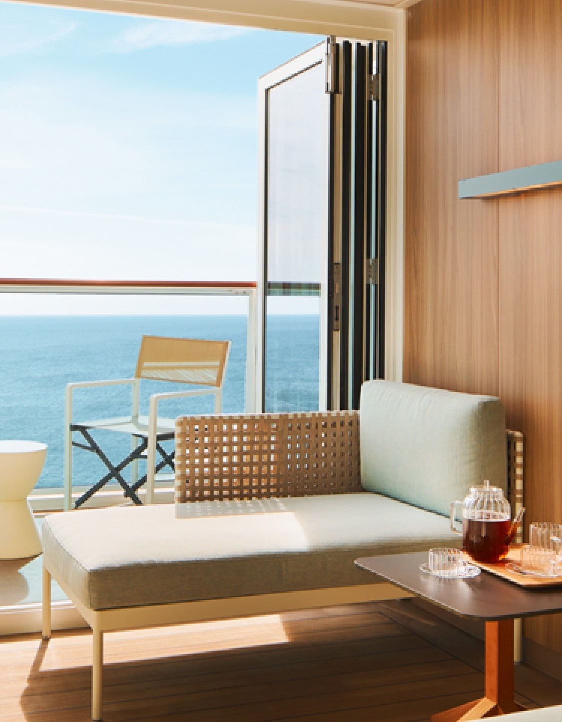 Costa Cruises Cabins: Suite, Premium, inside and external
