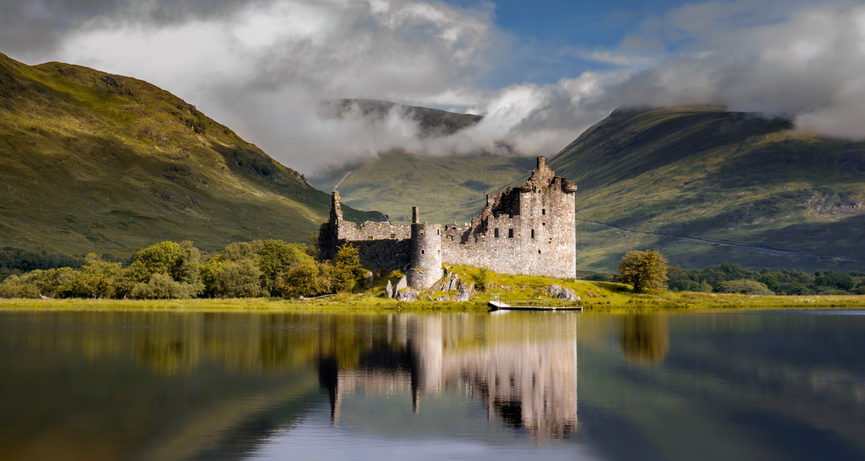 Cruises to Greenock: deals & bookings | Costa Cruises