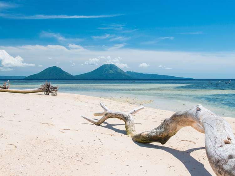 Discover the port of Rabaul - adventure awaits you on our cruise ...